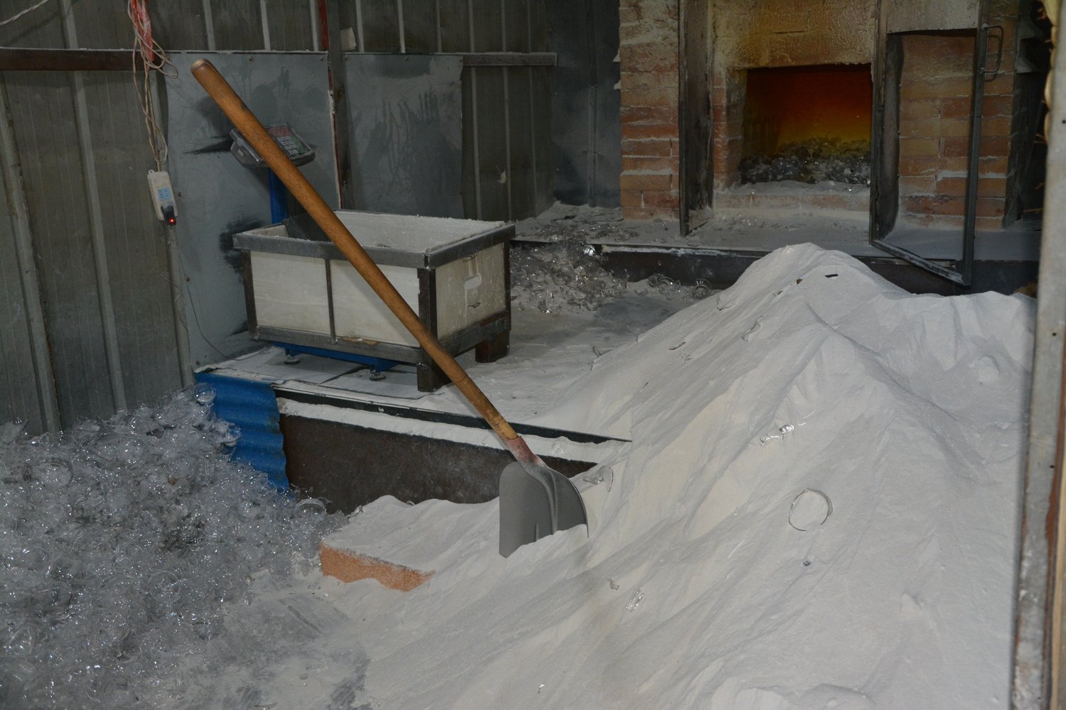 How to Choose Soda-lime Glass or Borosilicate Glass When Purchasing ...